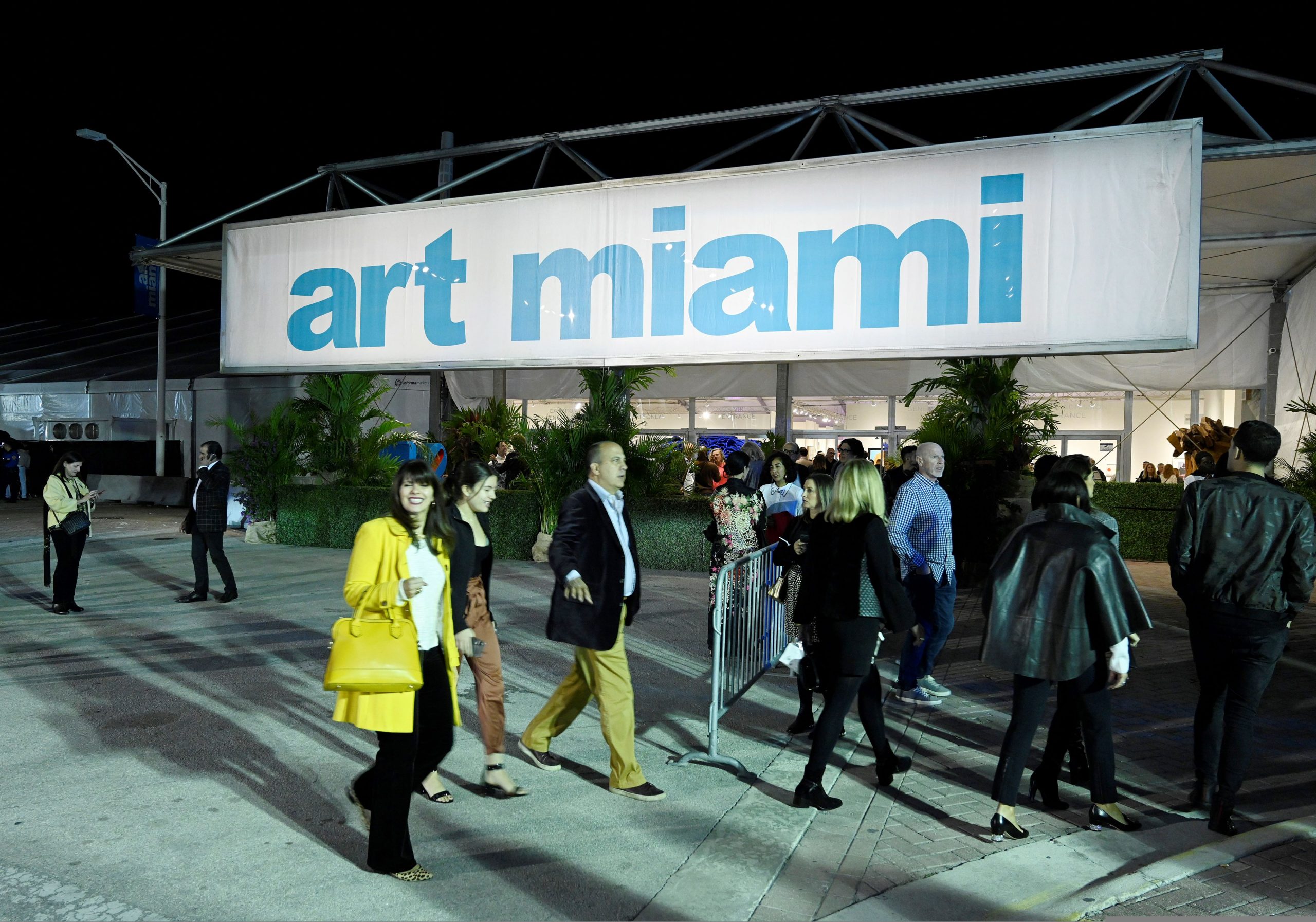 Miami Art Week- Art Miami | Social Life Magazine
