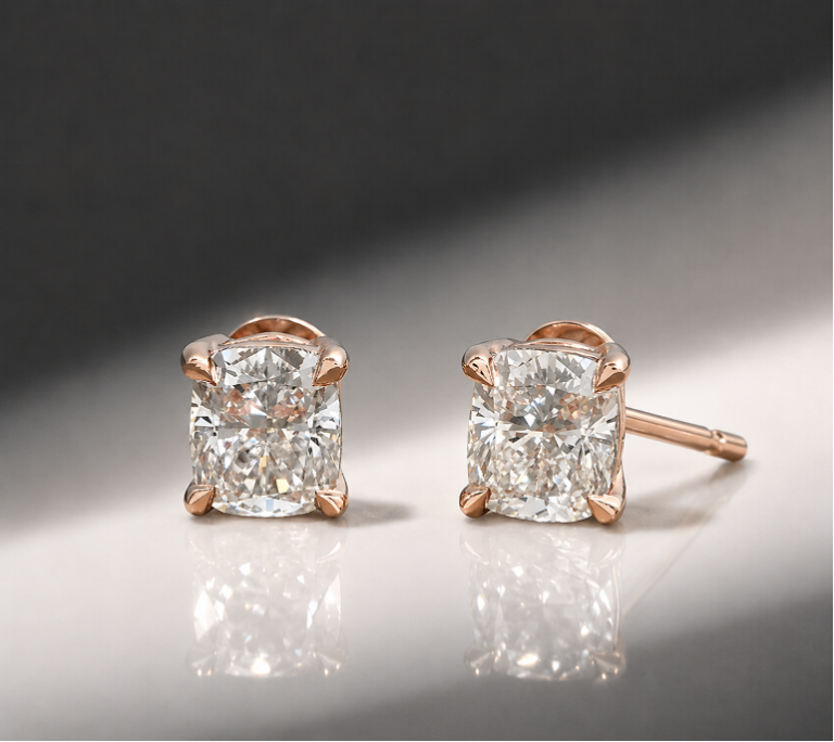 The Brands Defining the Old Money Jewelry Aesthetic Right Now | Social ...